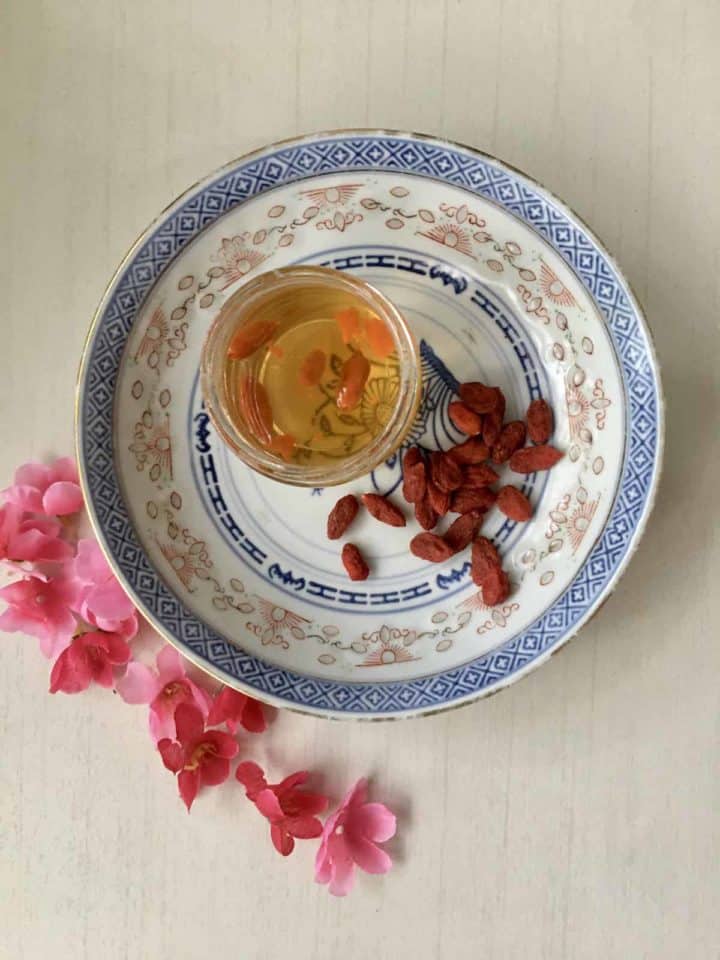 Homemade Goji Berry Tea Drink (Wolfberry Tea) - Greedy Girl Gourmet