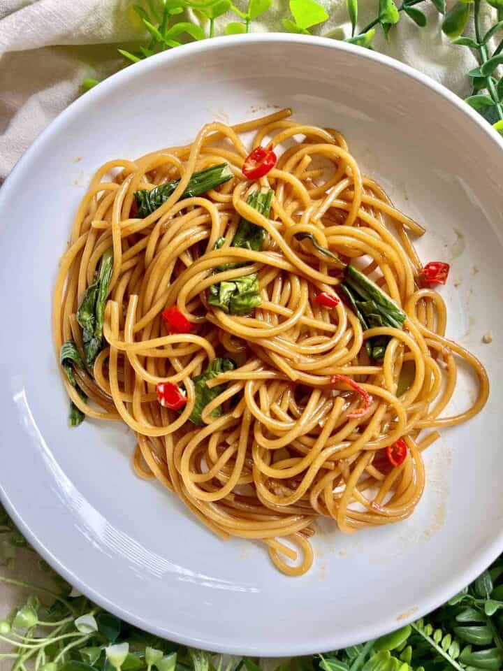Singapore Mee Siam Recipe (with Soup) - Greedy Girl Gourmet