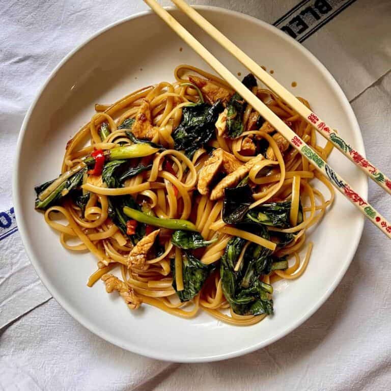 10 Asian Spaghetti Dishes for Dinner - Greedy Girl Gourmet
